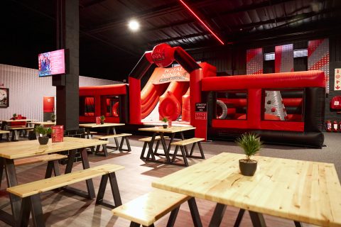 Contact us and book an obstacle course party | Total Ninja