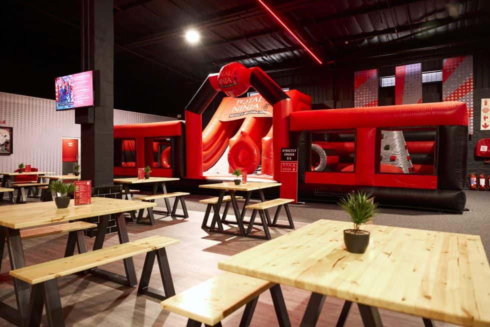 Contact us and book an obstacle course party | Total Ninja